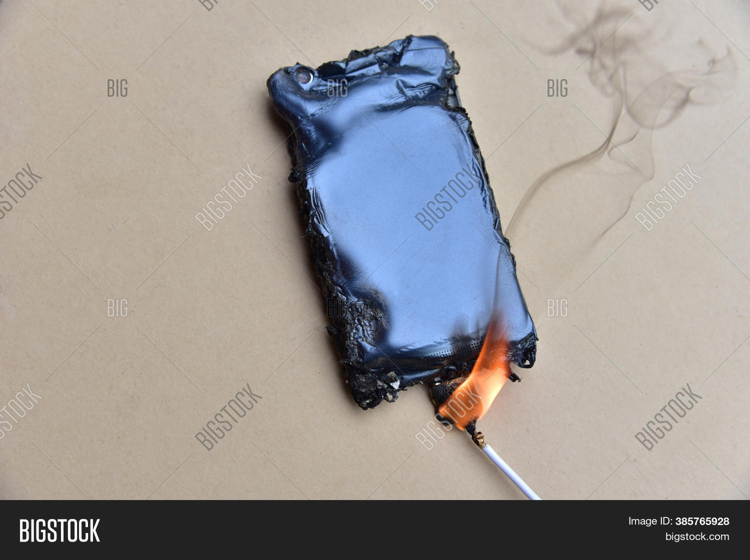 Mobile Phone Caught Image & Photo (Free Trial) | Bigstock