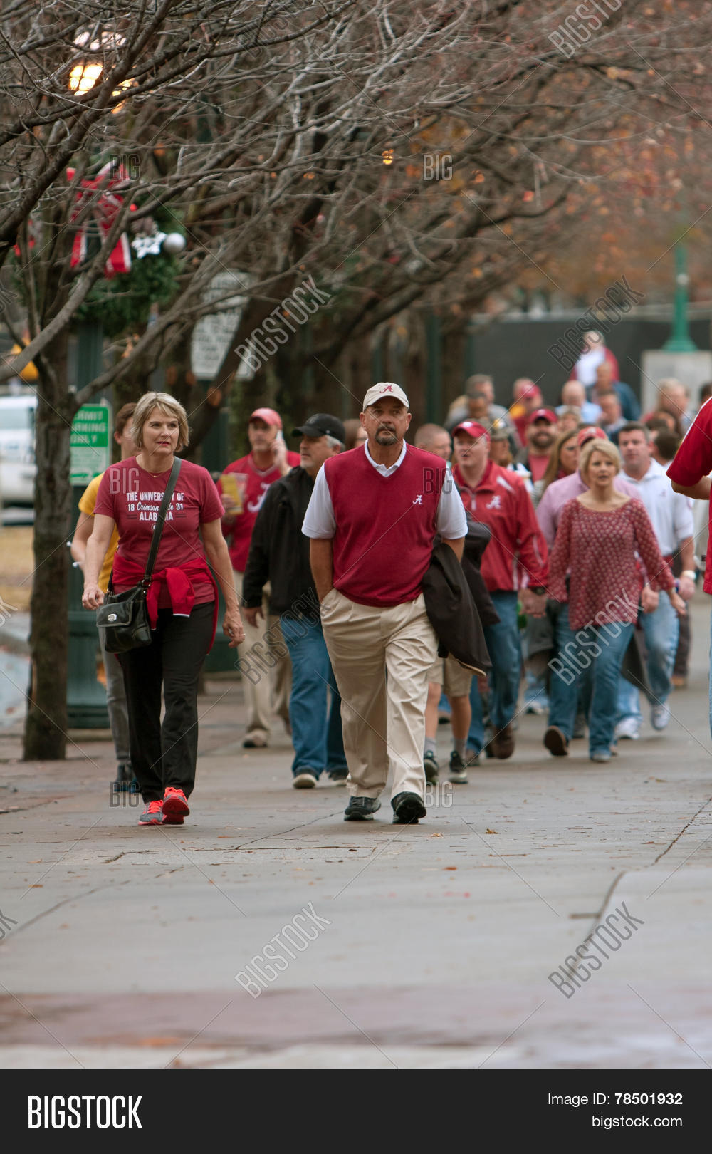 Alabama Fans Walk Image & Photo (Free Trial) | Bigstock
