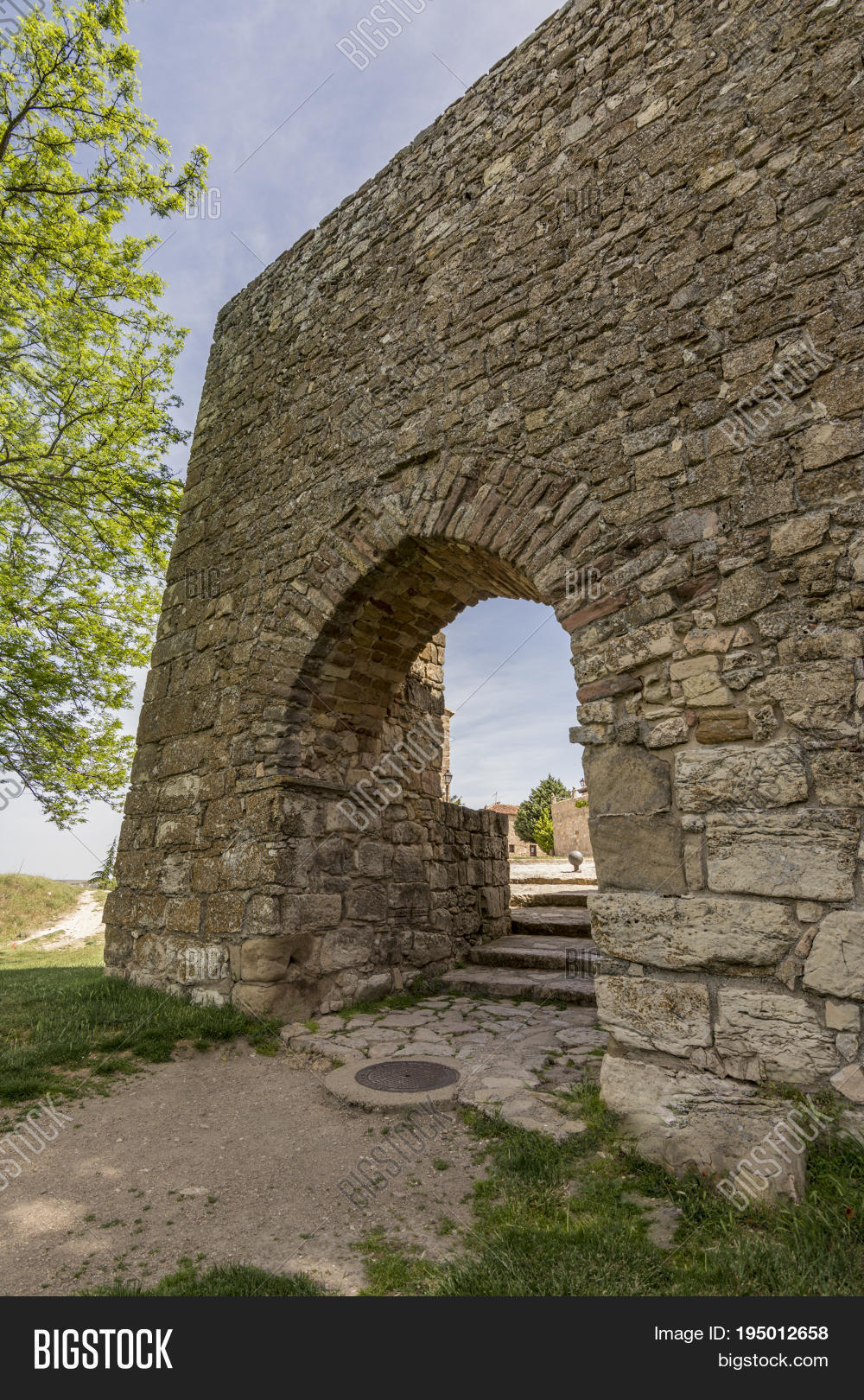 Arab Gate On Walls Image & Photo (Free Trial) | Bigstock