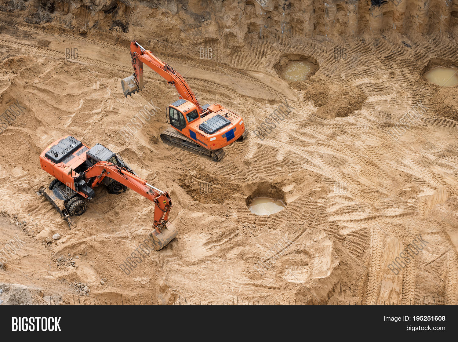 Excavators Sandpit Image & Photo (Free Trial) | Bigstock
