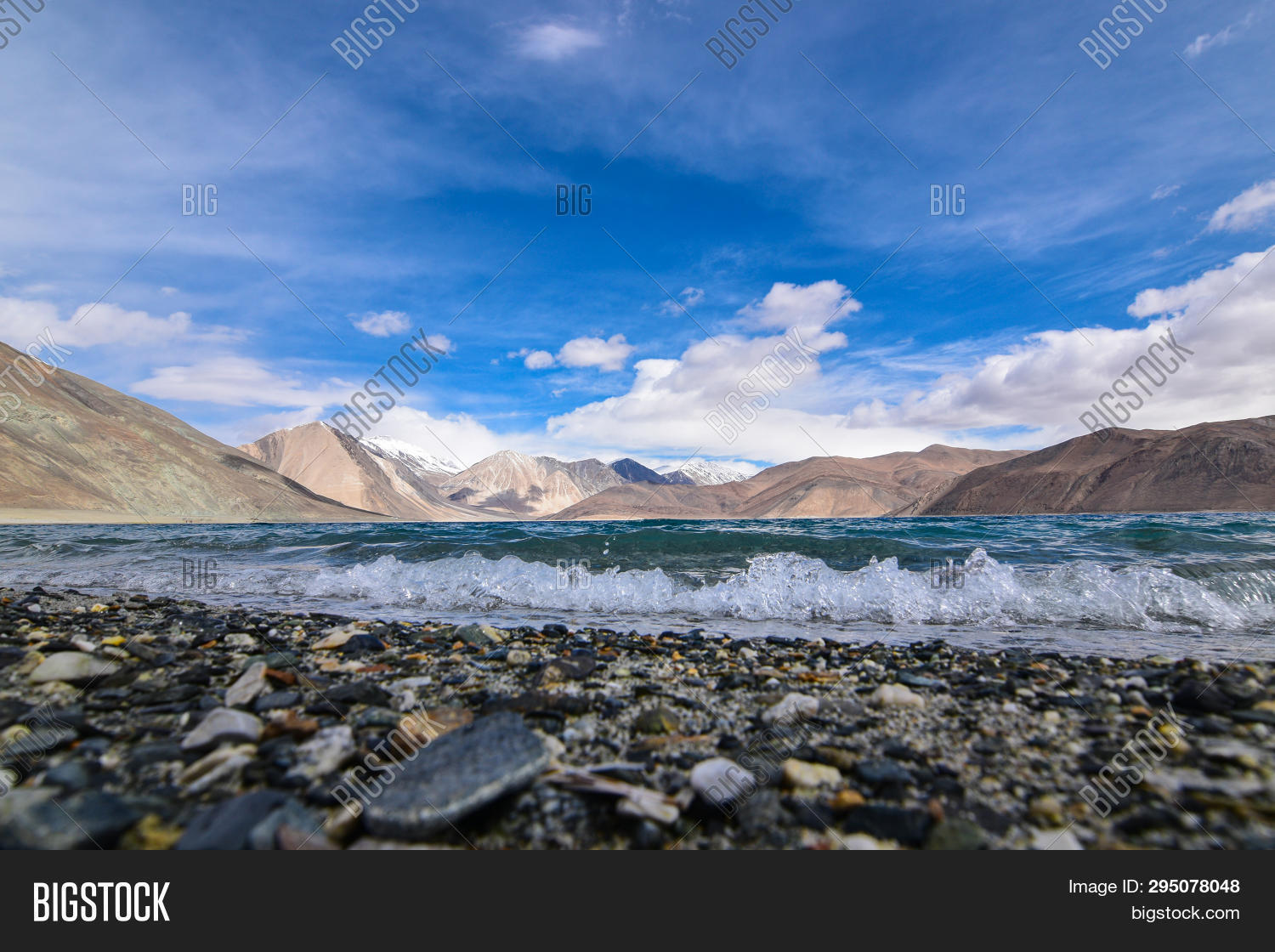 On Road Leh Ladakh Image & Photo (Free Trial) | Bigstock