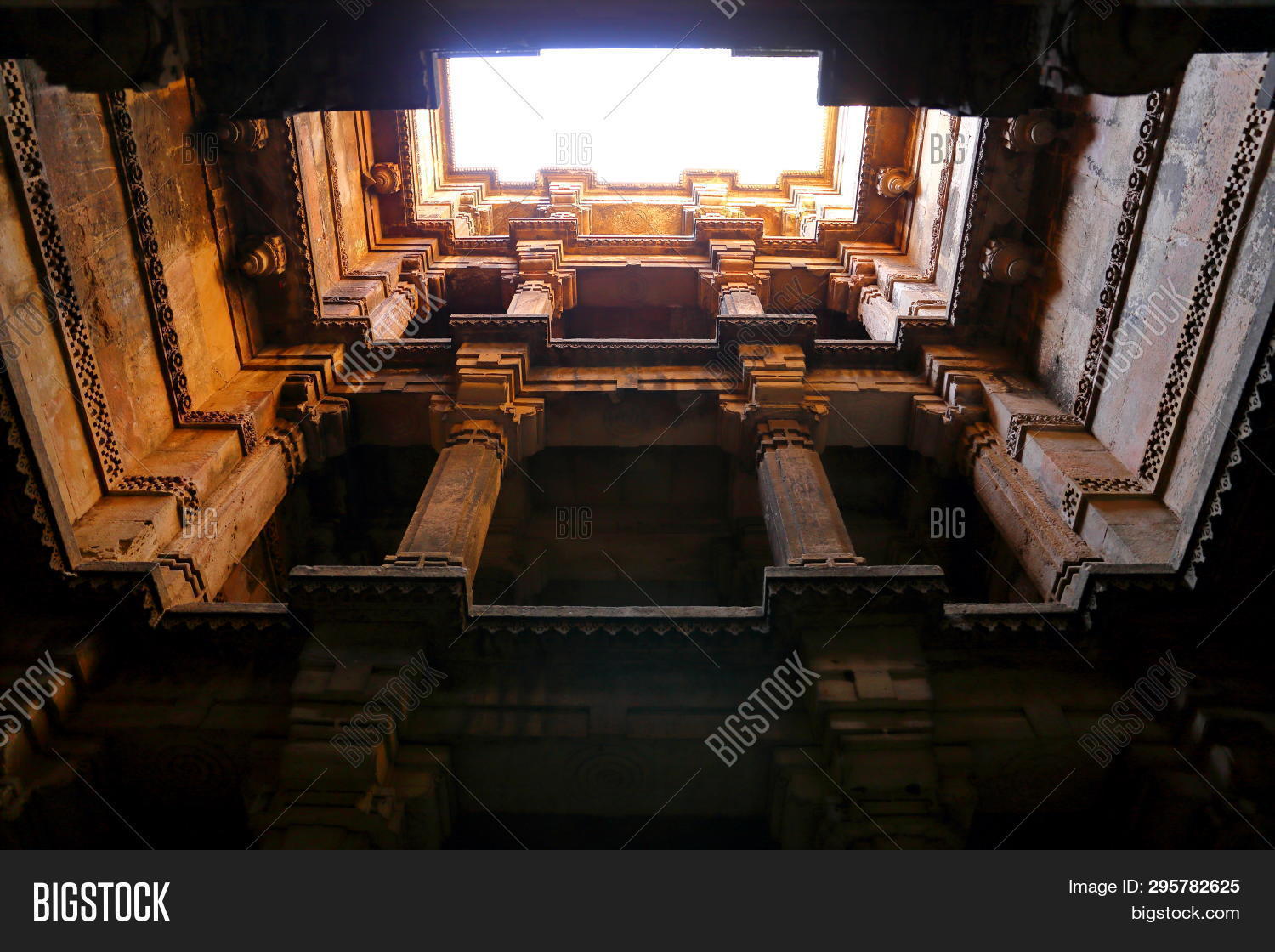 Dada Harir Vav Image & Photo (Free Trial) | Bigstock