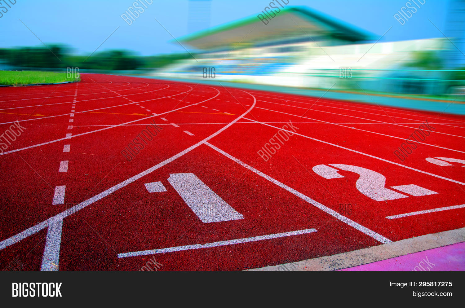 Running Track Athletes Image & Photo (Free Trial) | Bigstock