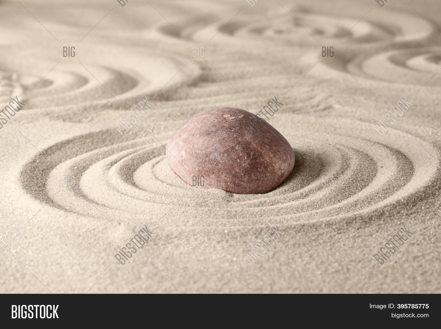 Circles On Sand Round Image & Photo (Free Trial) | Bigstock