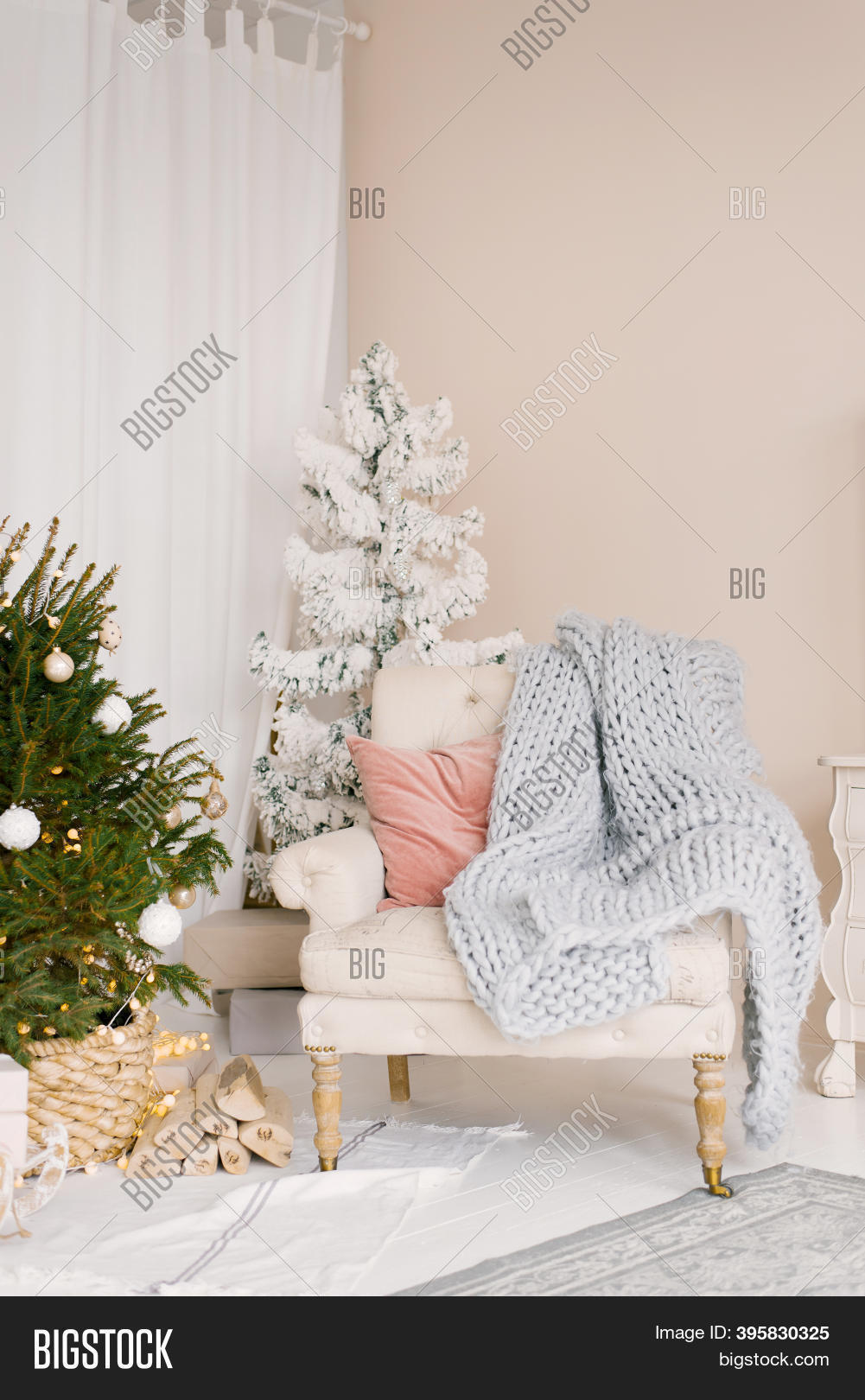 Cozy Christmas Decor Image & Photo (Free Trial) | Bigstock
