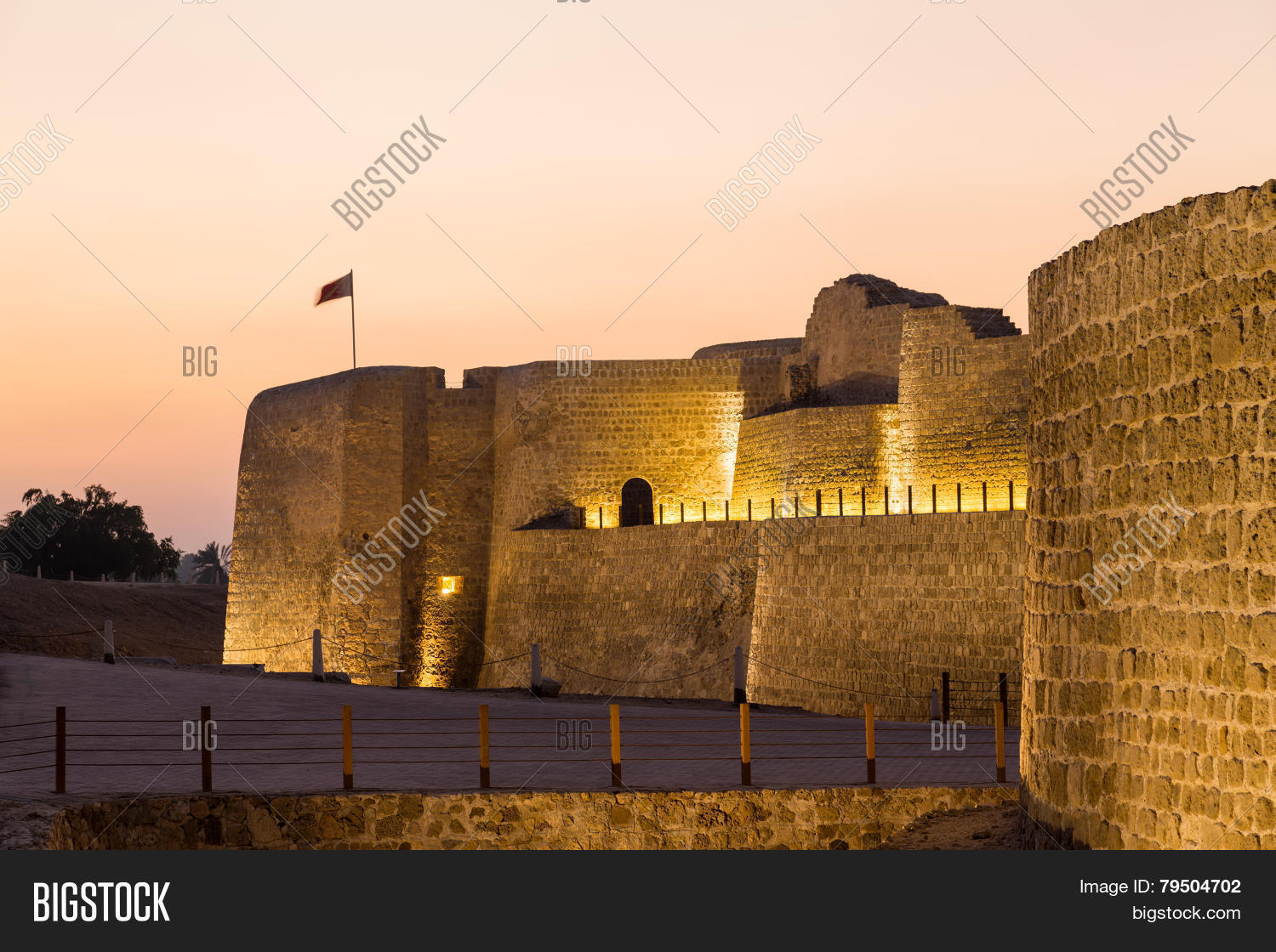 Old Bahrain Fort Seef Image & Photo (Free Trial) | Bigstock
