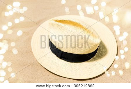 Straw Hat From Above Images, Illustrations & Vectors (Free) - Bigstock