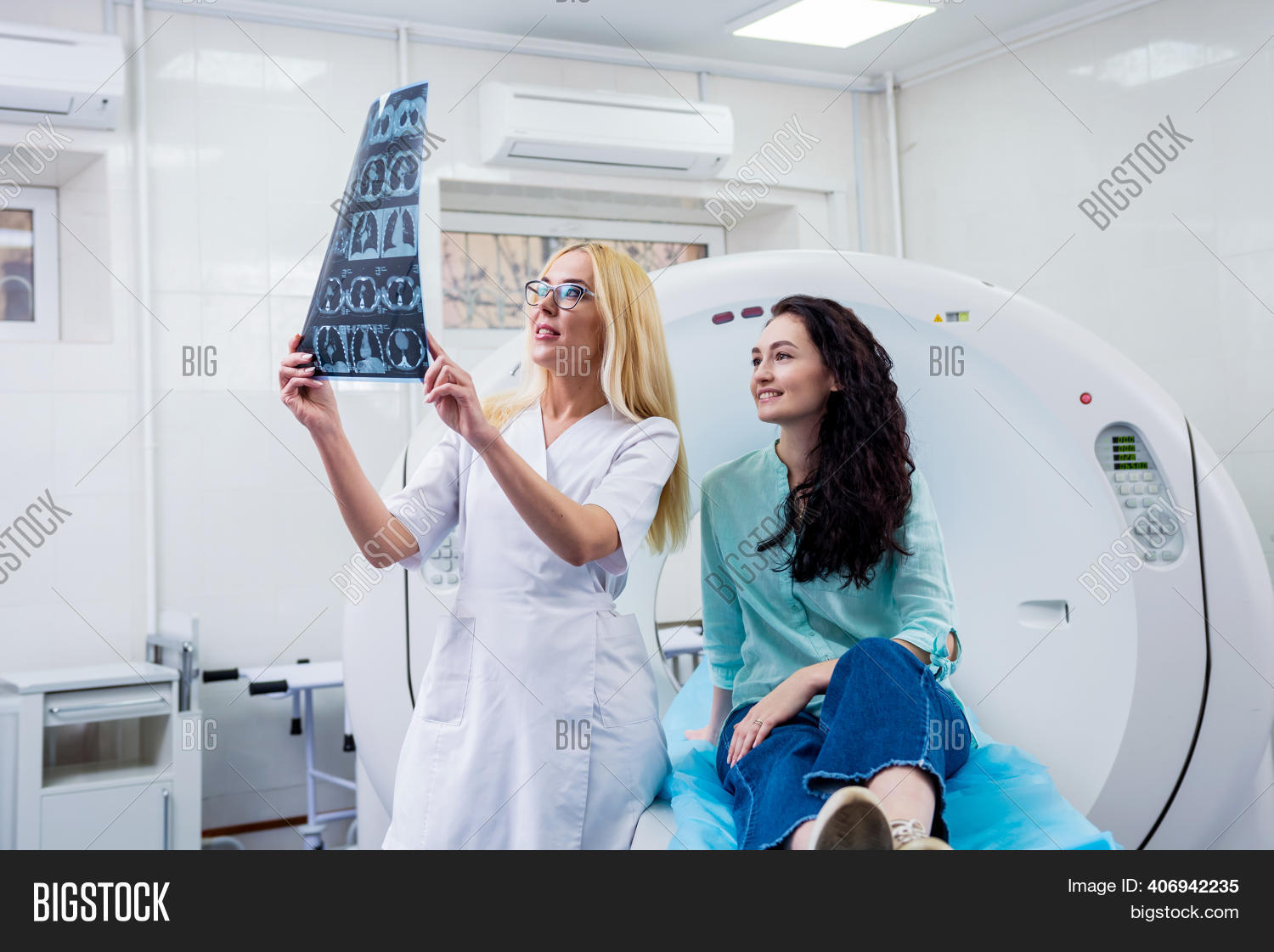 Radiologist Female Image & Photo (Free Trial) | Bigstock