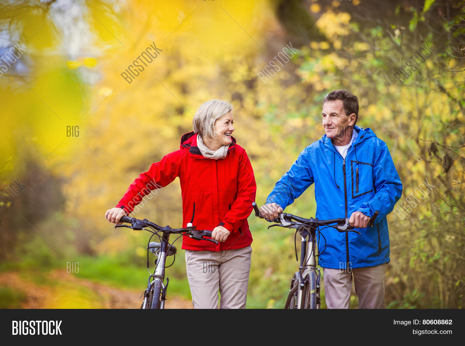 Active Seniors Walking Image & Photo (Free Trial) | Bigstock