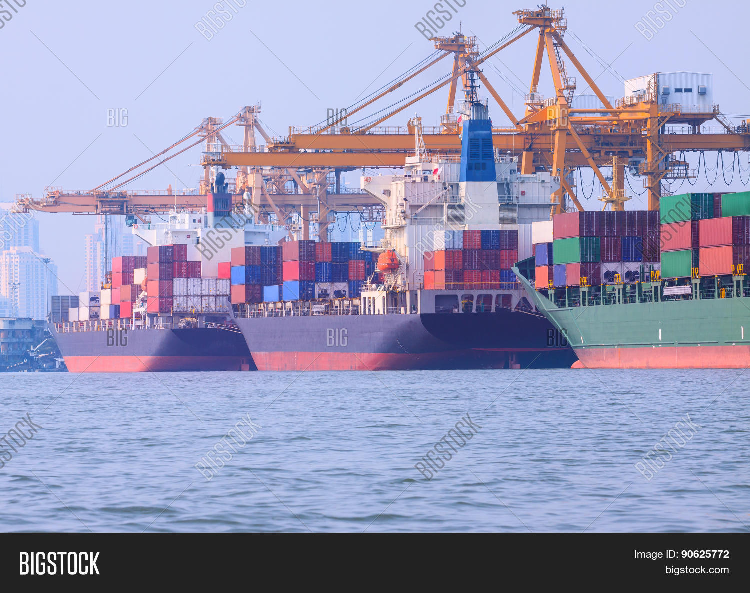 Commercial Ship Image & Photo (Free Trial) | Bigstock