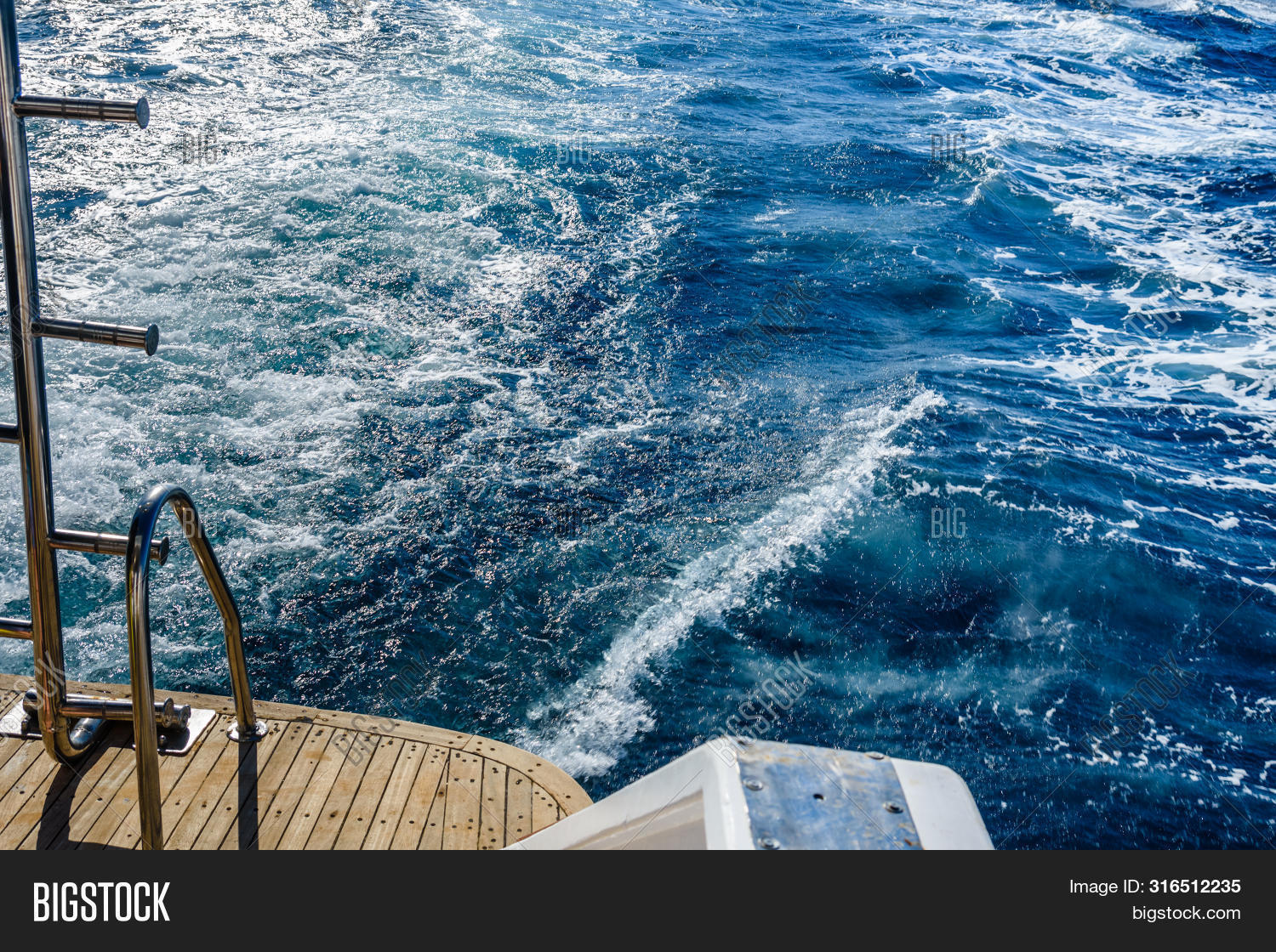 Wave Trace White Foam Image & Photo (Free Trial) | Bigstock