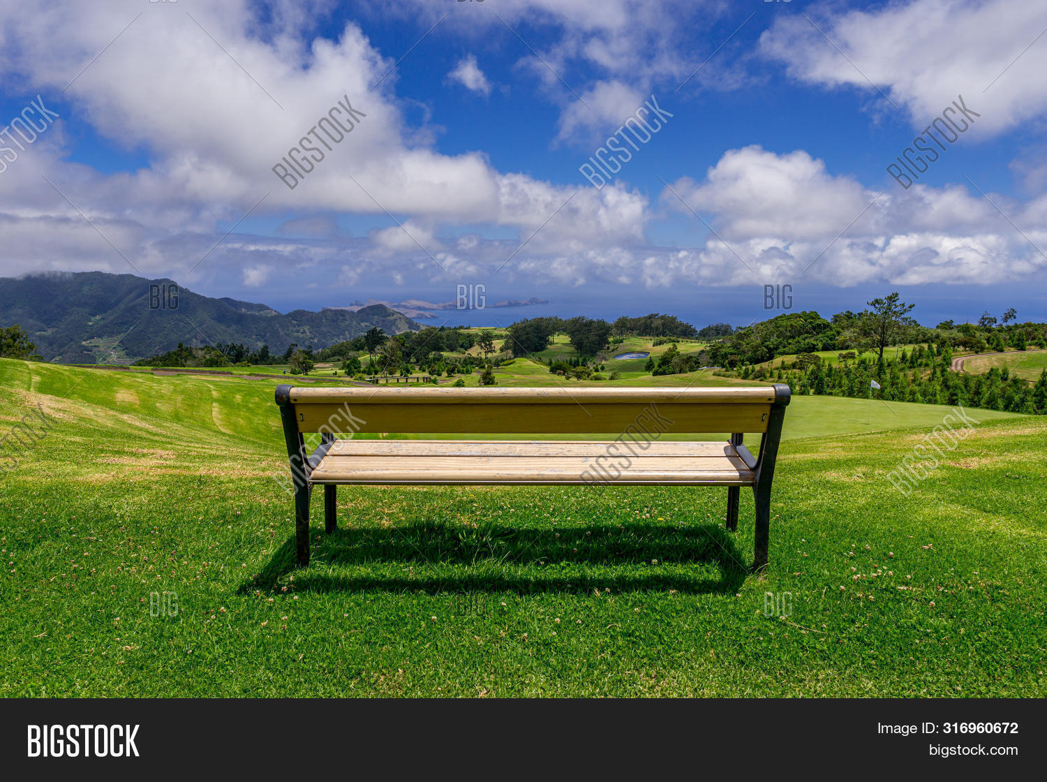 Park Bench Outdoor Image & Photo (Free Trial) | Bigstock