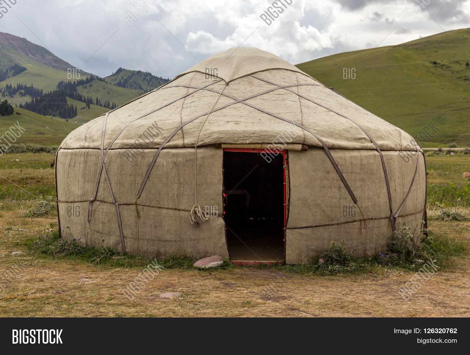 Traditional Mongol Image & Photo (Free Trial) | Bigstock