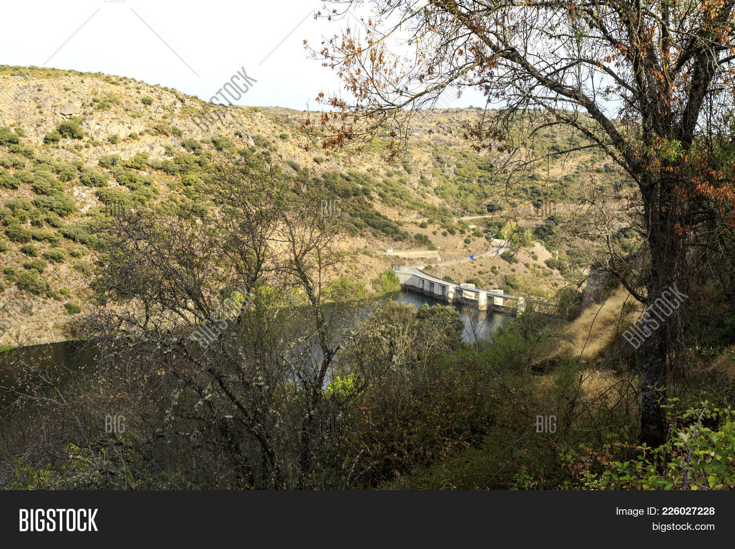 Miranda Dam, 80m Tall Image & Photo (Free Trial) | Bigstock