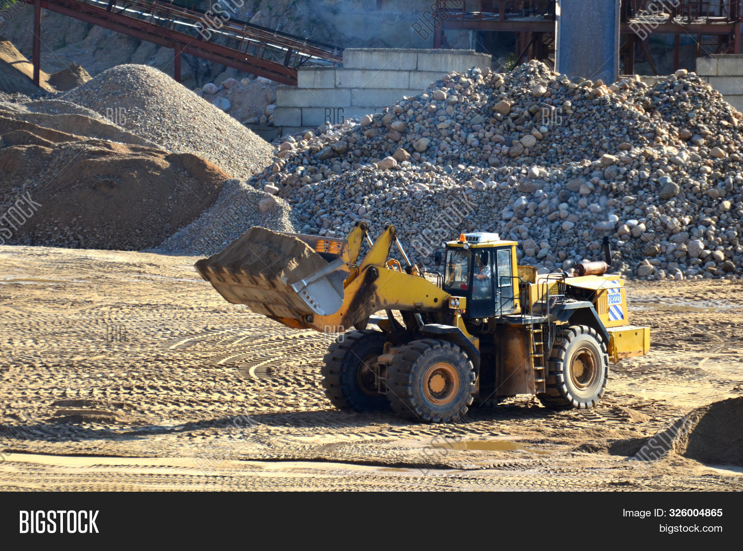 Large Heavy Front-end Image & Photo (Free Trial) | Bigstock