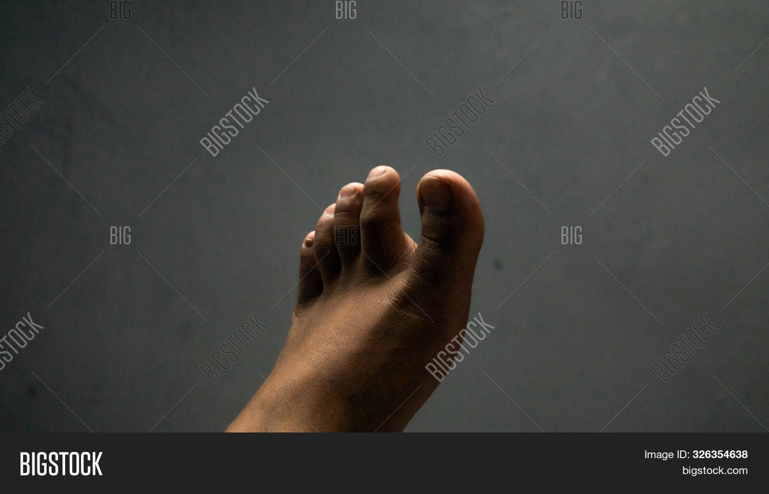 Close View Human Toes Image & Photo (Free Trial) | Bigstock
