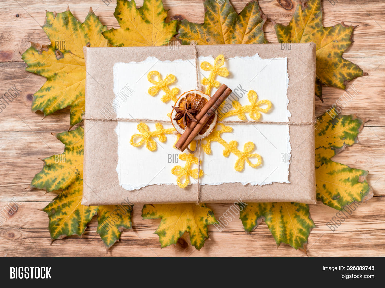 Gift Box Kraft Image & Photo (Free Trial) | Bigstock