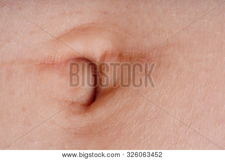 Navel On Body Woman Image & Photo (Free Trial) | Bigstock