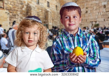 Two Beautiful Jewish Image & Photo (Free Trial) | Bigstock
