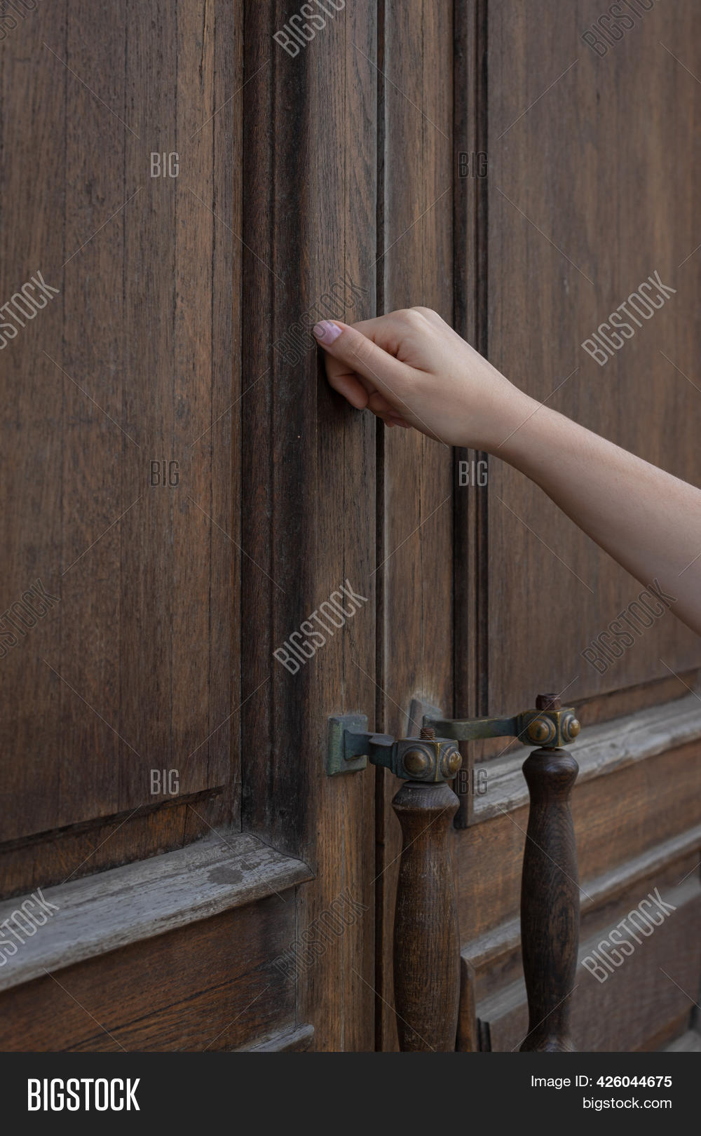 Woman's Hand Knocking Image & Photo (Free Trial) | Bigstock
