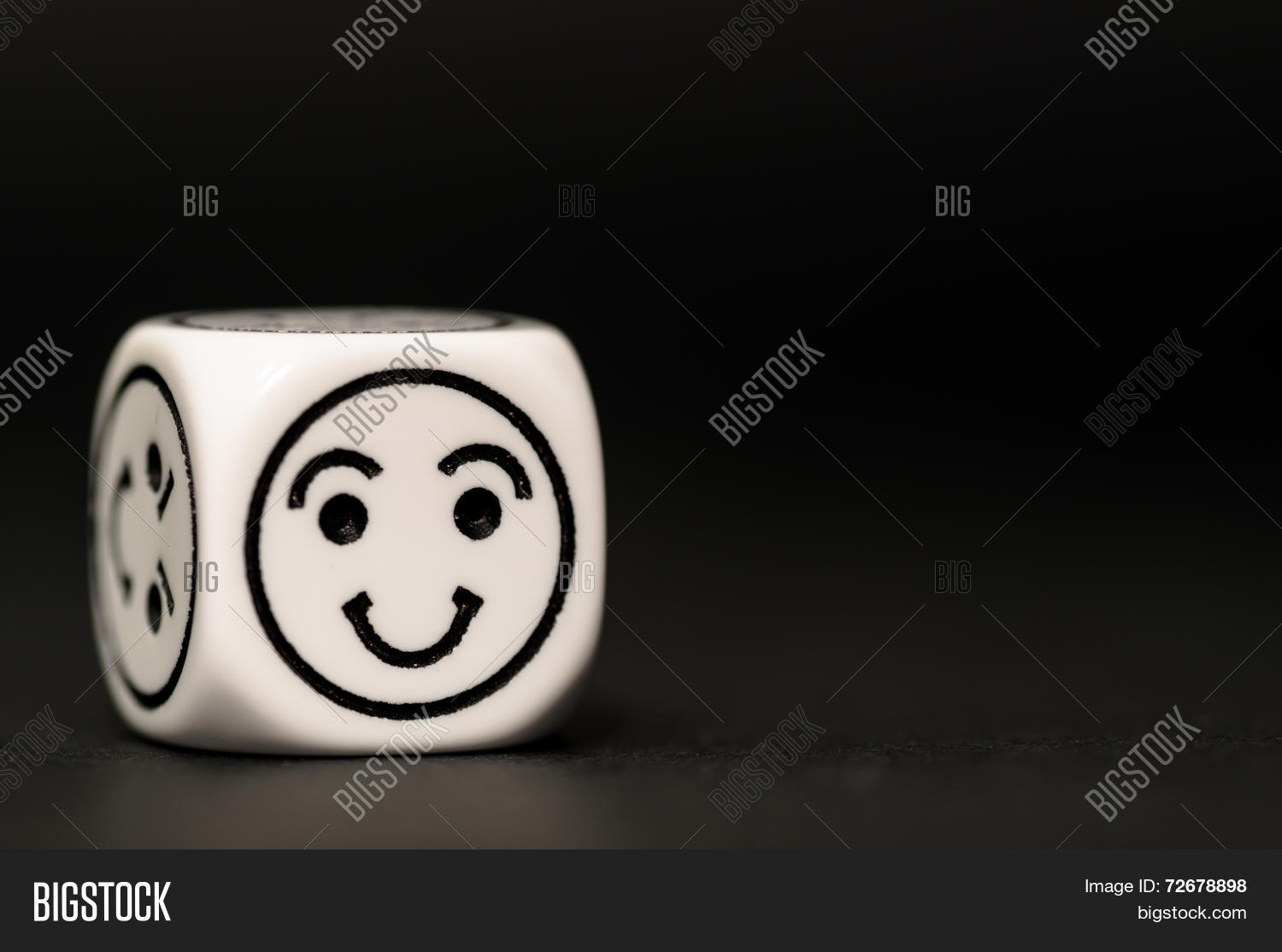 Single Emoticon Dice Image & Photo (Free Trial) | Bigstock