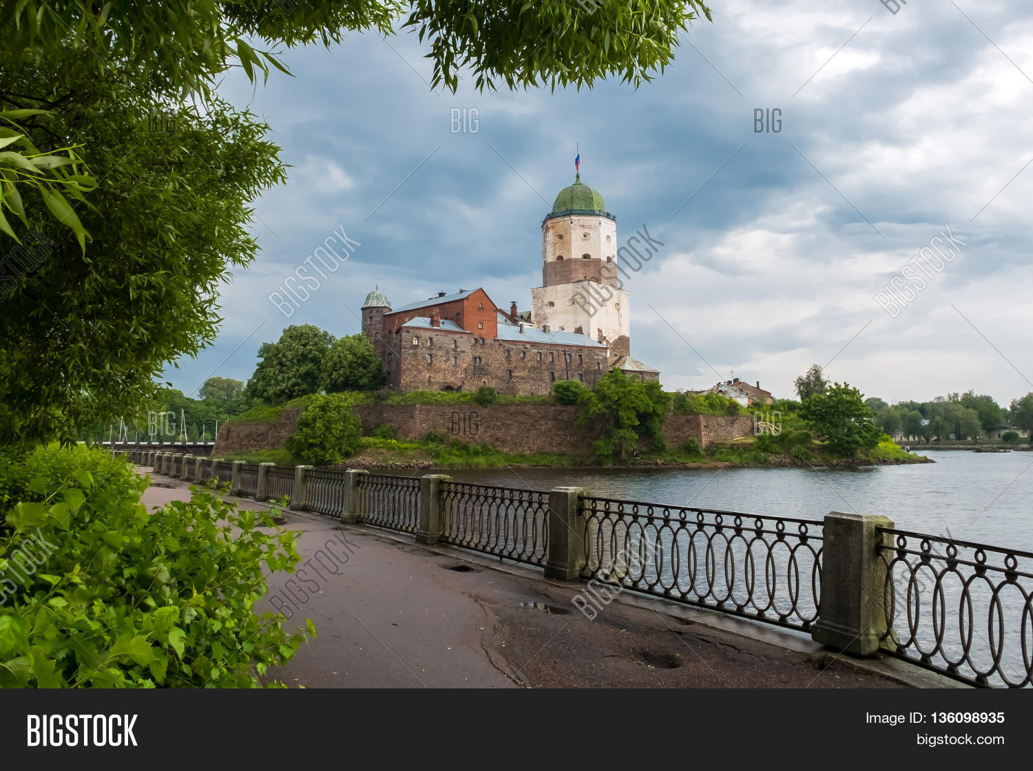 Ancient White Castle Image & Photo (Free Trial) | Bigstock