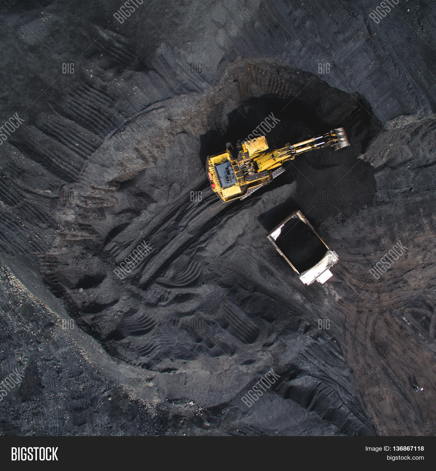 Top View Excavator Image & Photo (Free Trial) | Bigstock