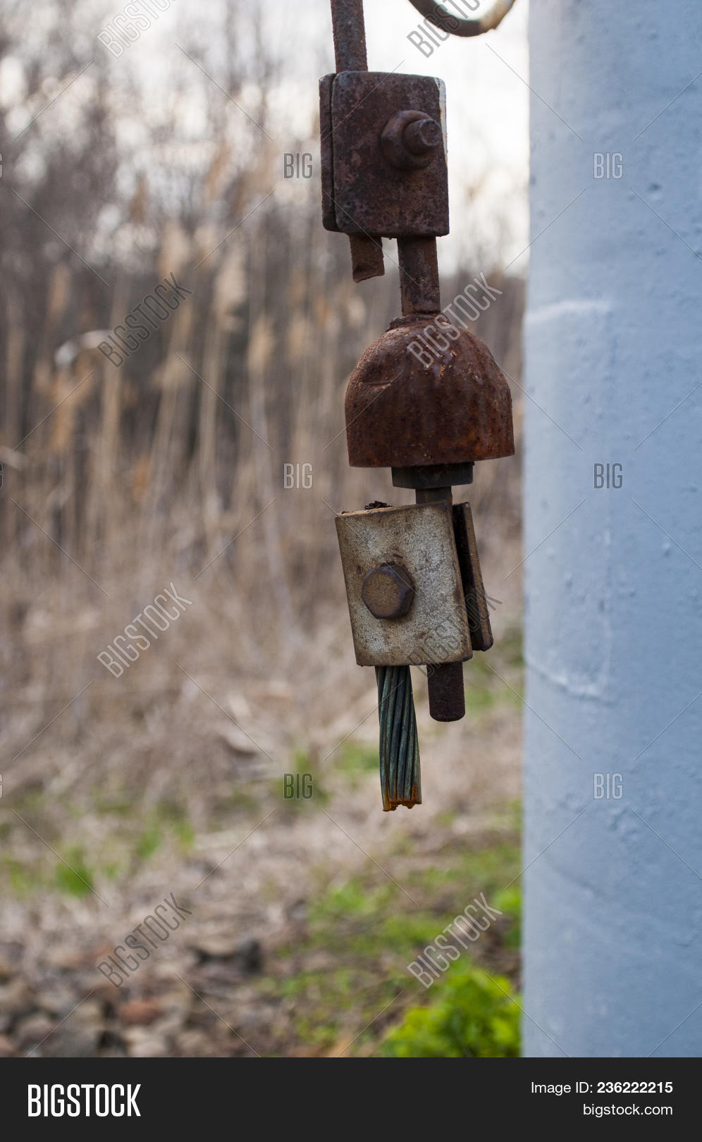 Wire Breakage Aluminum Image & Photo (Free Trial) | Bigstock