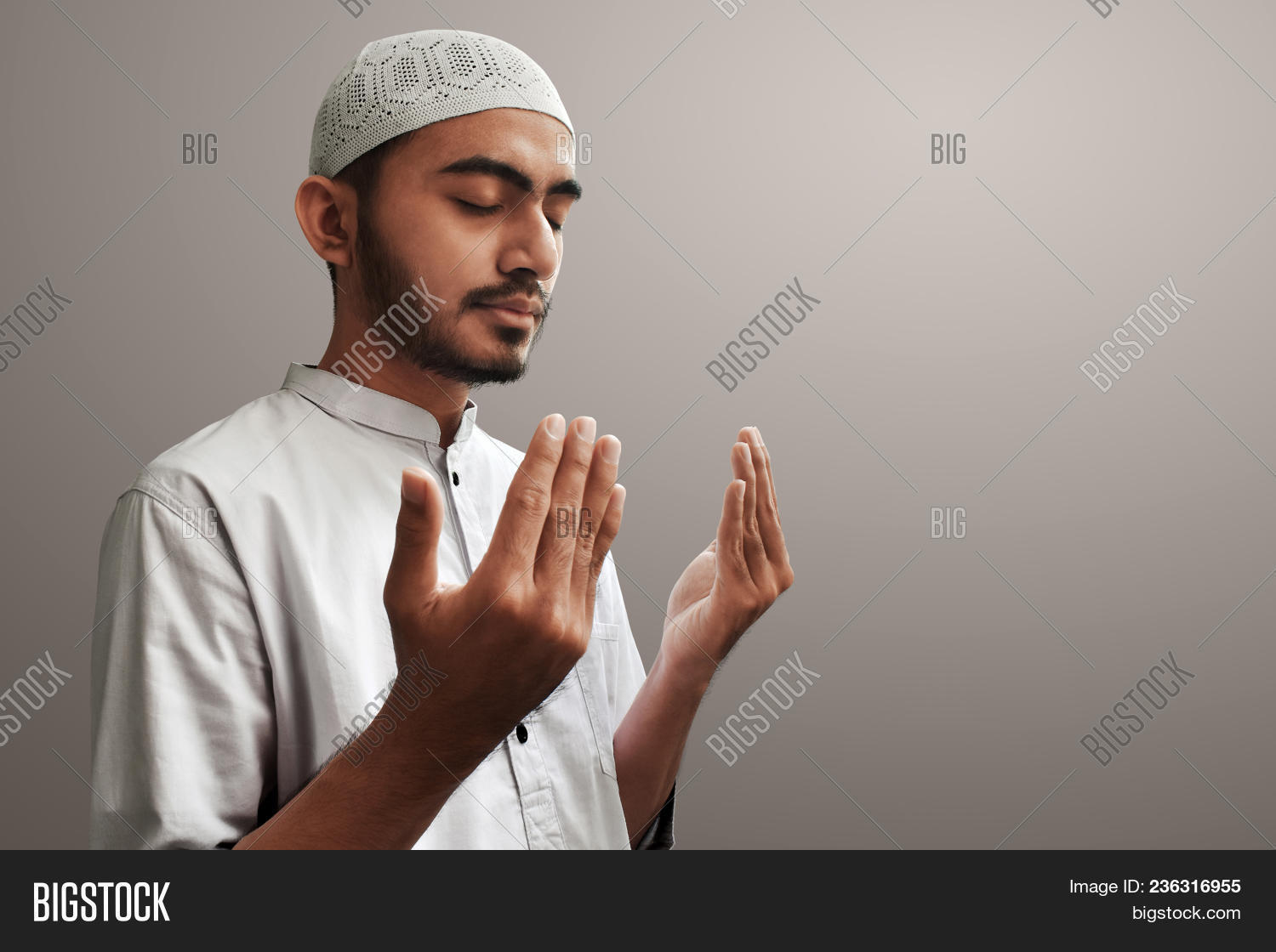 Religious Muslim Man Image & Photo (Free Trial) | Bigstock