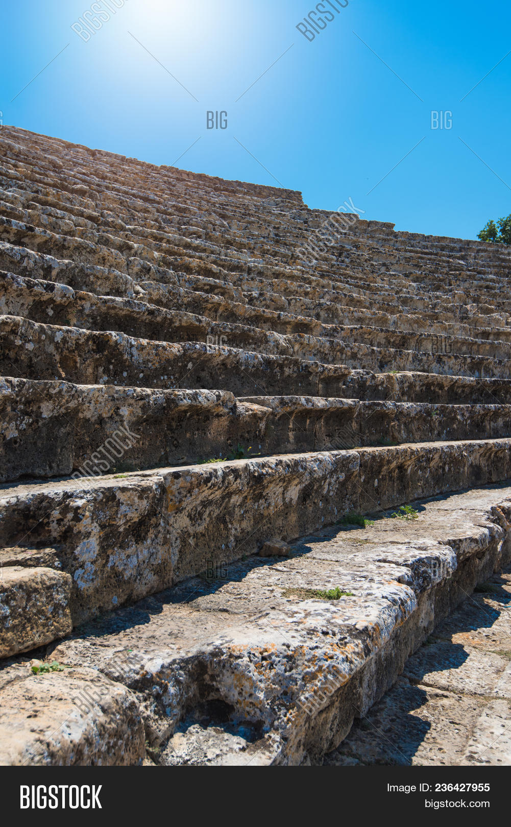 Roman Amphitheatre Image & Photo (Free Trial) | Bigstock
