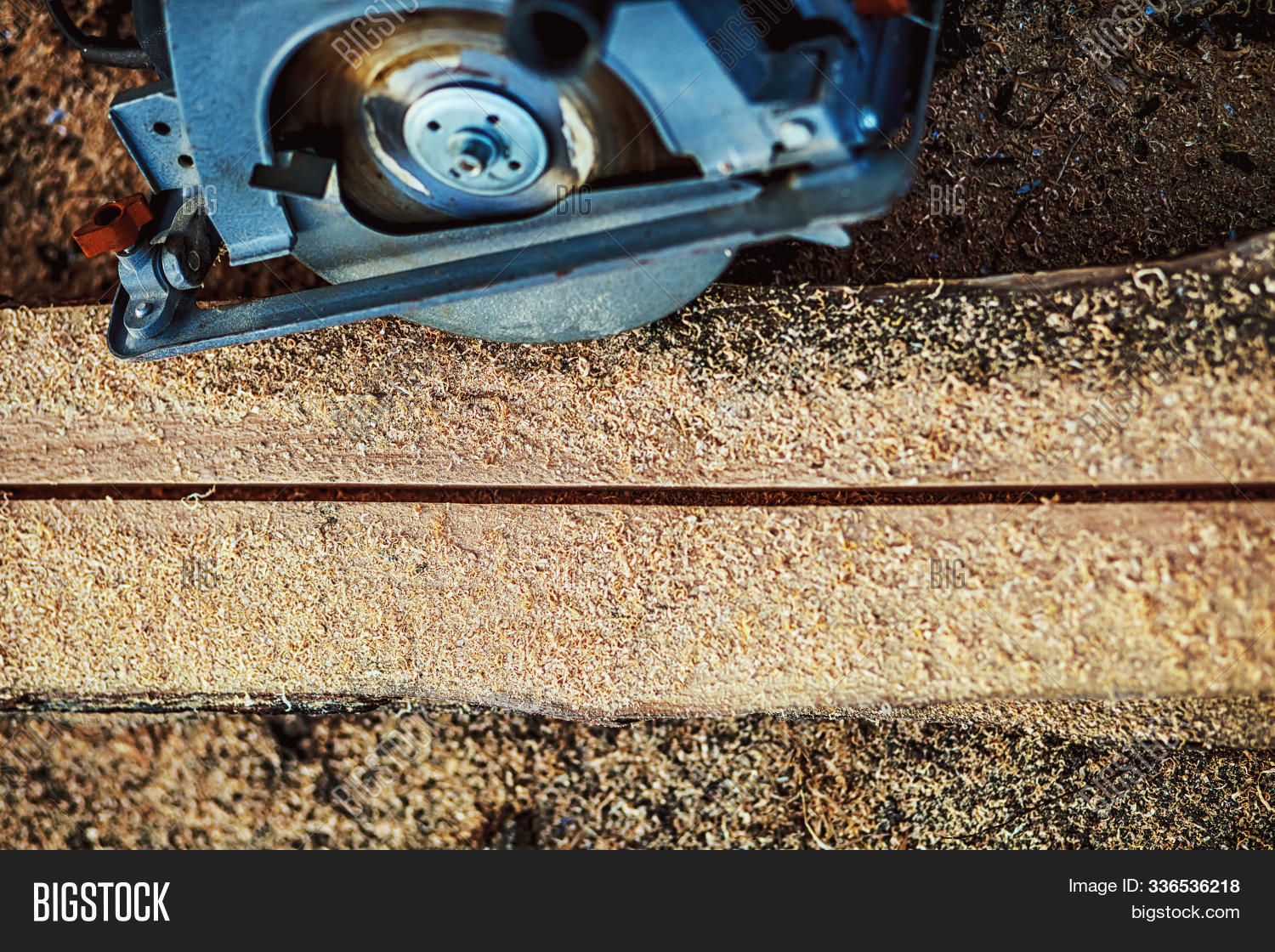Circular Saw Cutting Image & Photo (Free Trial) | Bigstock