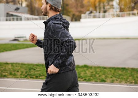 Side View Of Man Running Images, Illustrations & Vectors (Free) - Bigstock