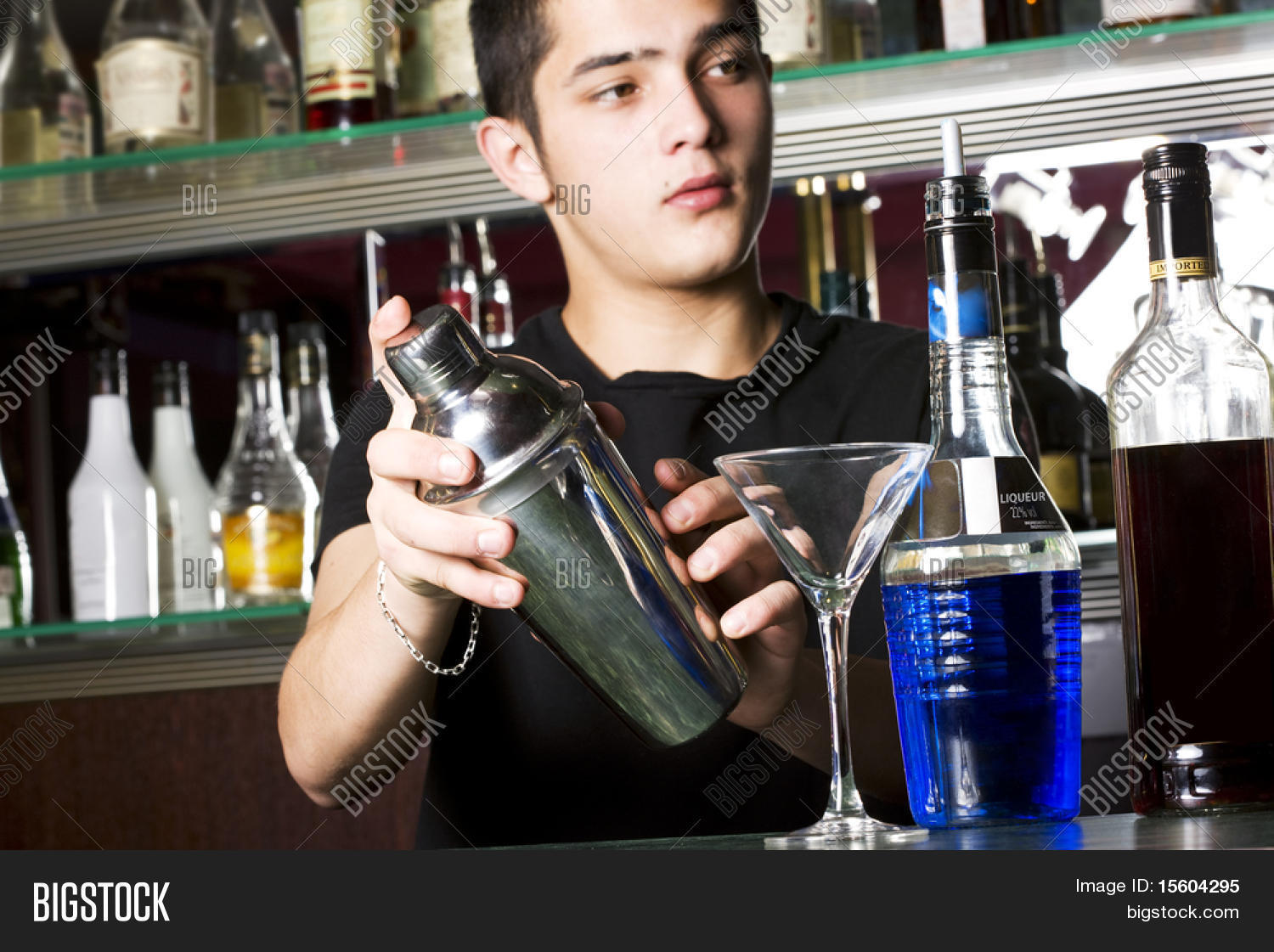 Barman Shaker Making Image & Photo (Free Trial) | Bigstock