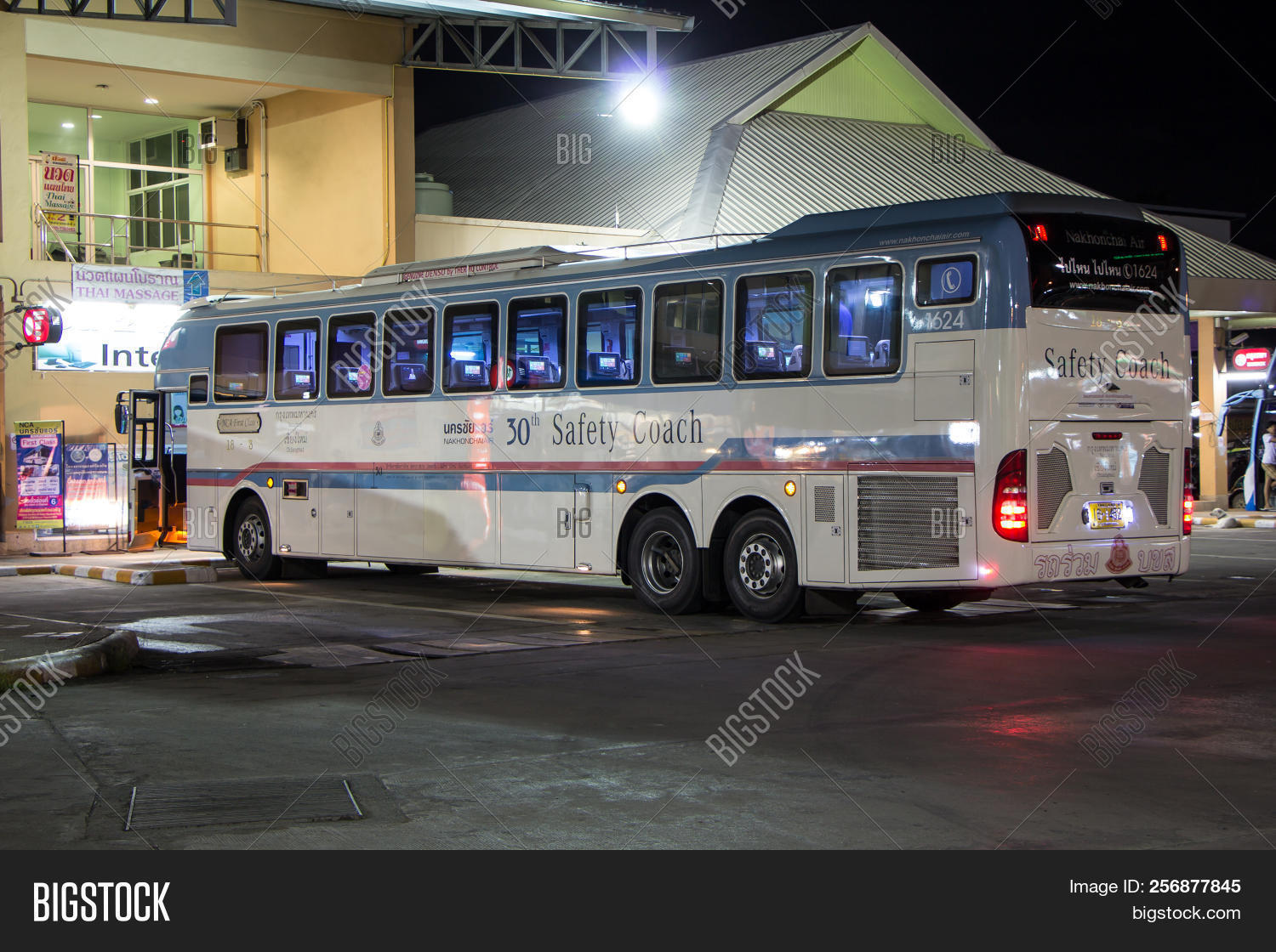 New Safety Coach Bus Image & Photo (Free Trial) | Bigstock