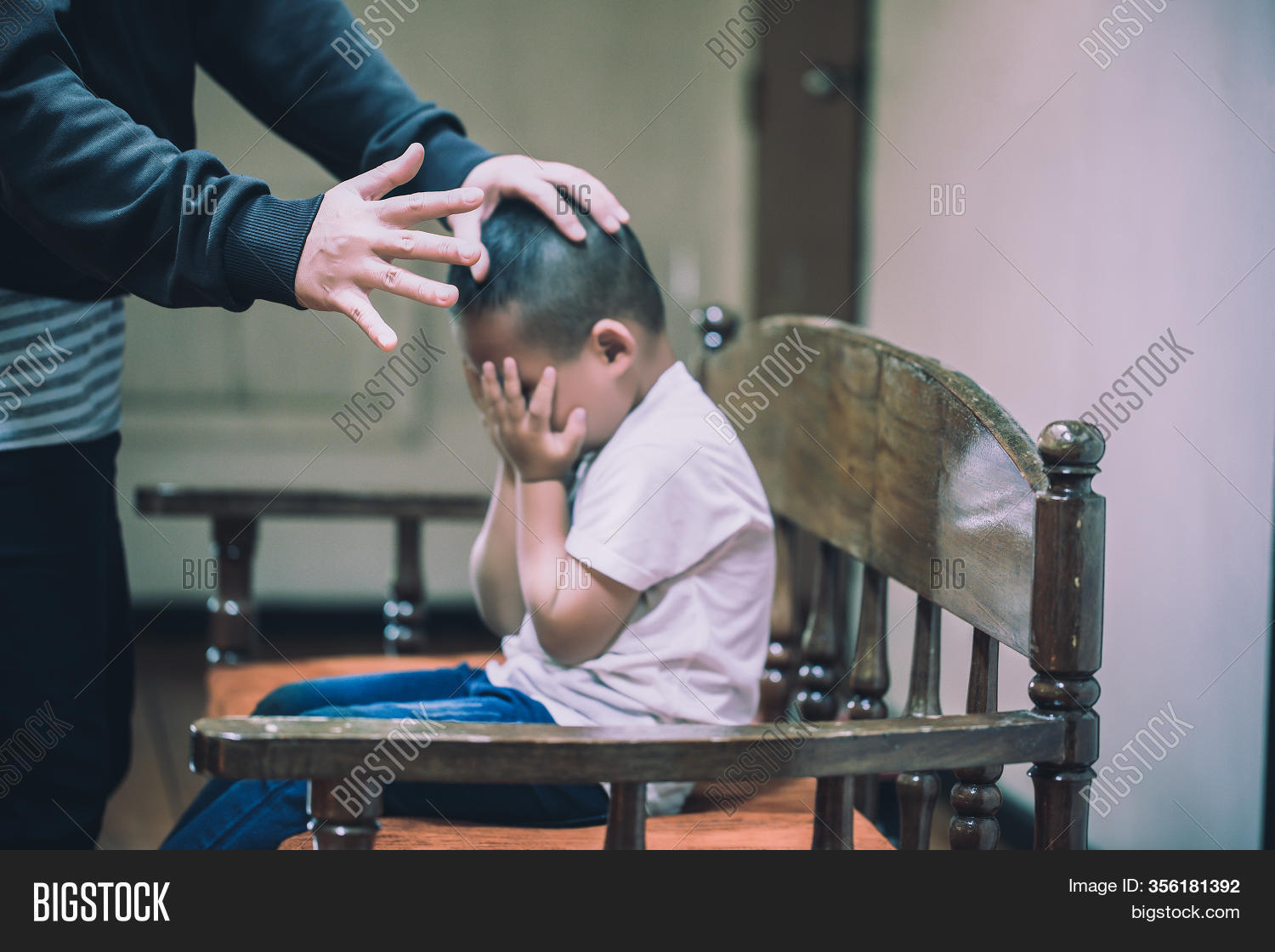 Mother Slaps Her Baby Image & Photo (Free Trial) | Bigstock