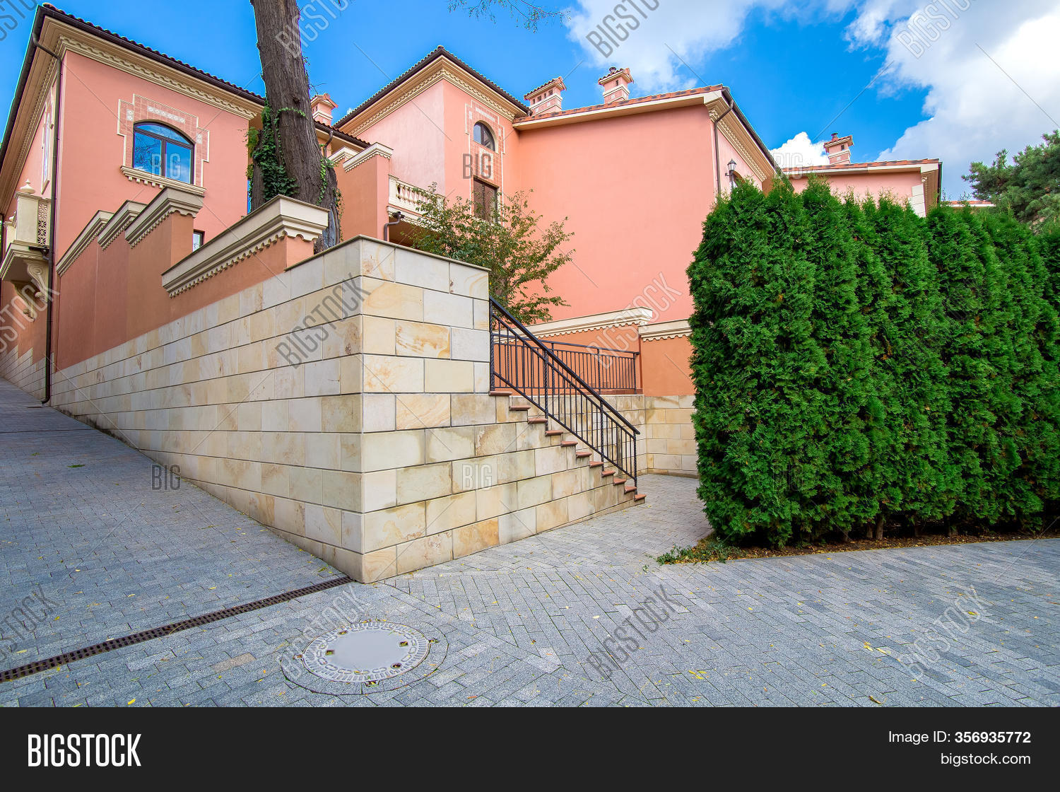 Intersection Streets Image & Photo (Free Trial) | Bigstock