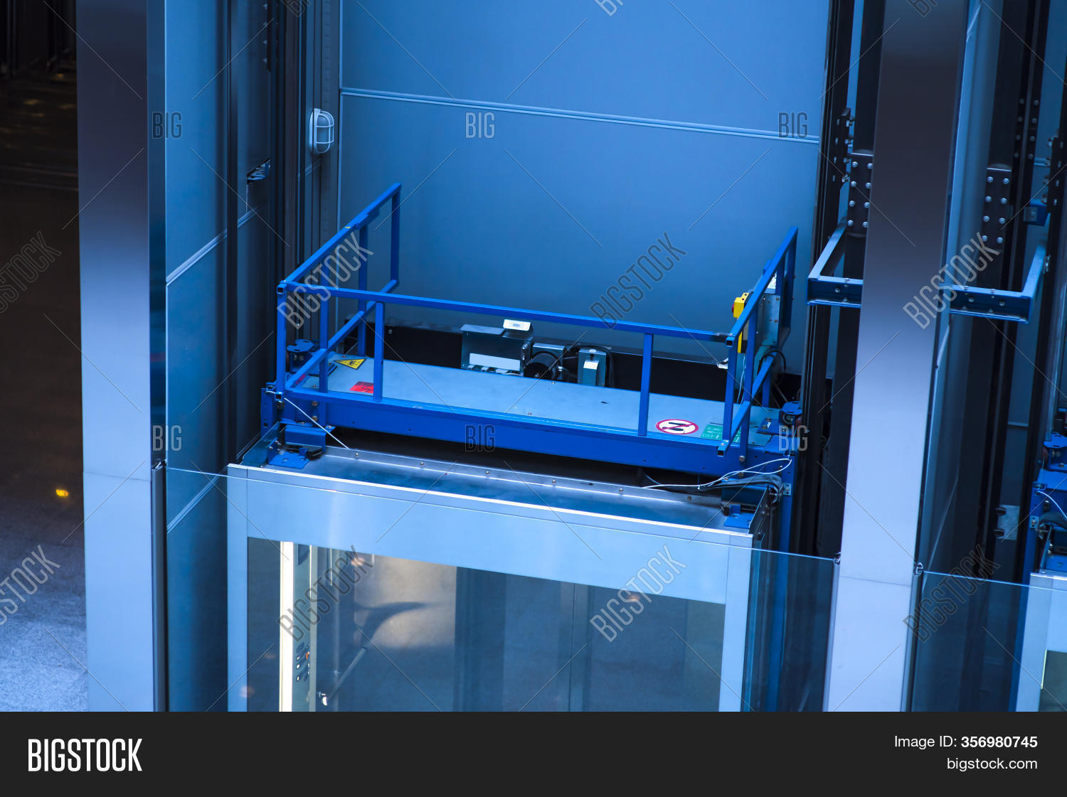 Lift Welding Elevator Image & Photo (Free Trial) | Bigstock
