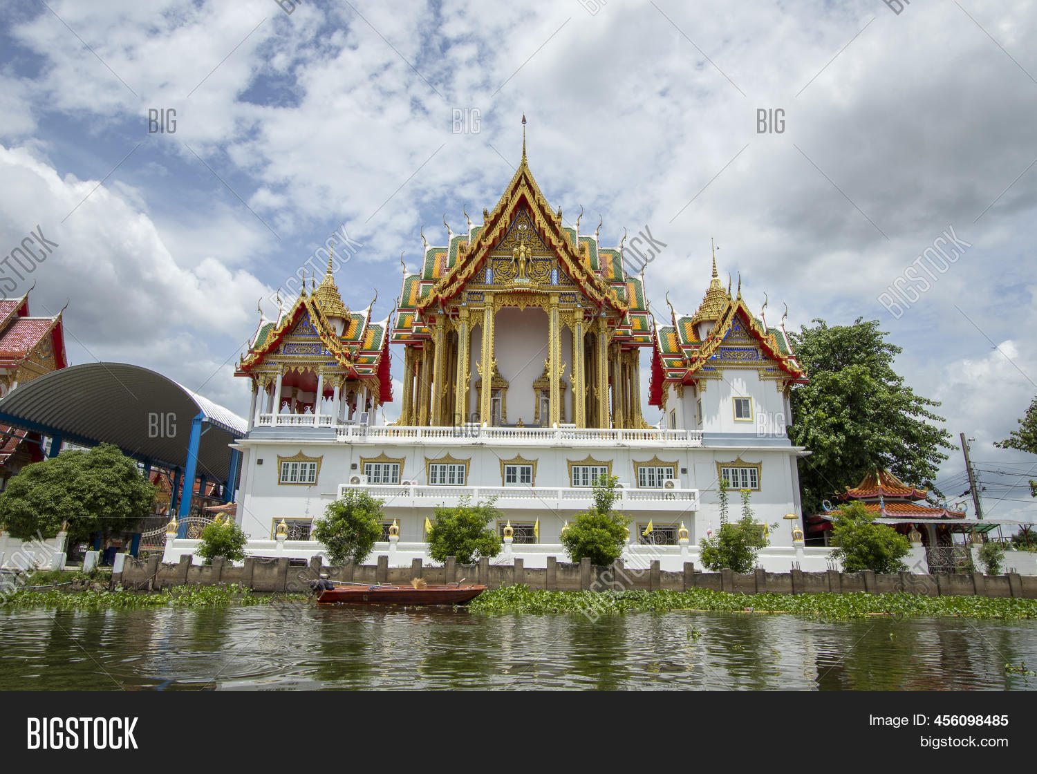 Wat Lahan Has Image & Photo (Free Trial) | Bigstock