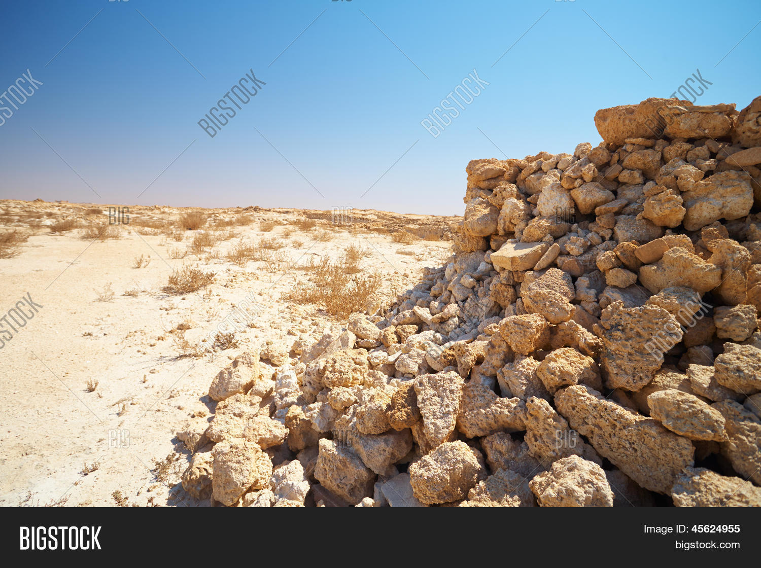 Ruins Desert Image & Photo (Free Trial) | Bigstock
