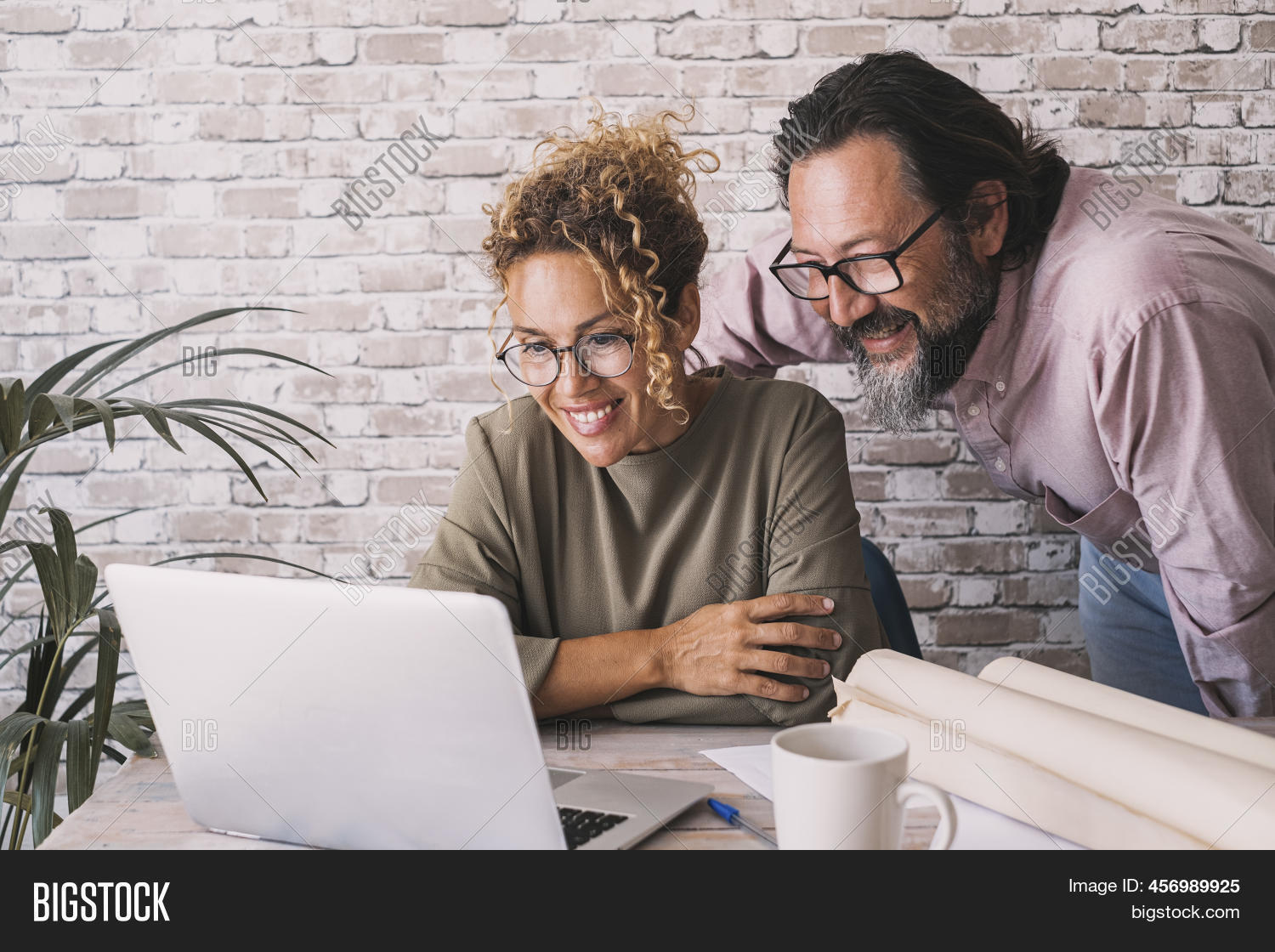 Imagen y foto Man Woman Working (prueba gratis) | Bigstock