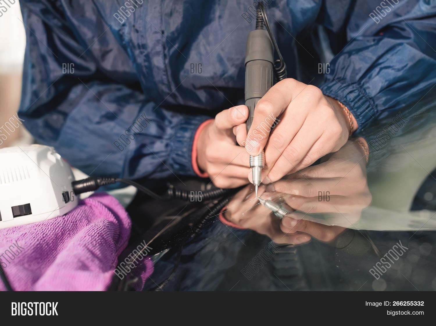 Close Car Glaze Worker Image & Photo (Free Trial) | Bigstock