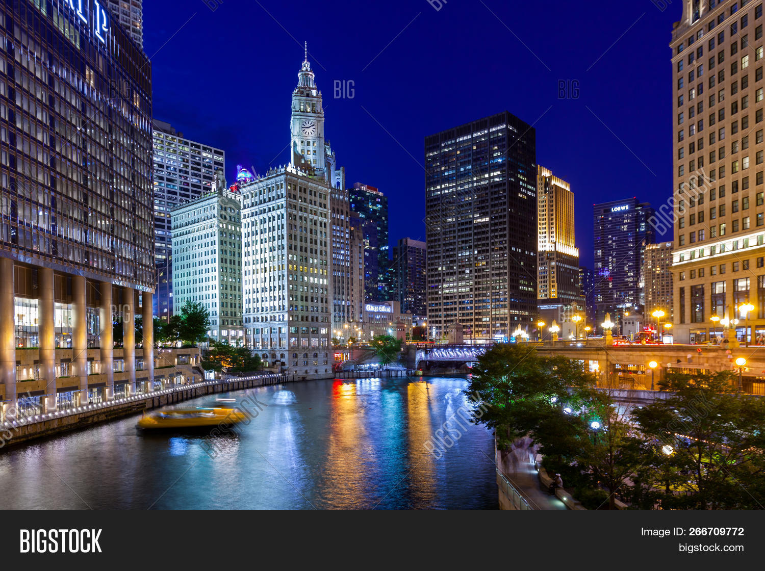 Chicago, Il - July 10 Image & Photo (Free Trial) | Bigstock