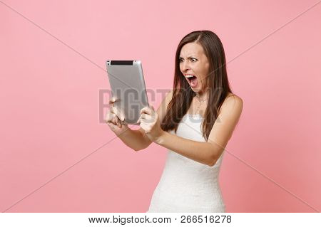Irritated Angry Bride Image & Photo (Free Trial) | Bigstock