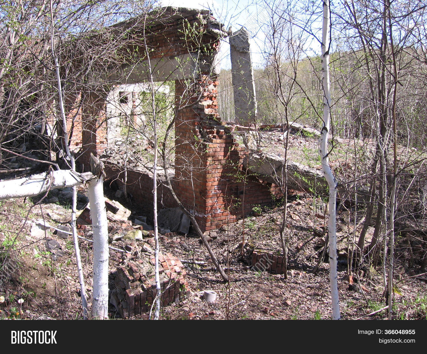 Ruined Brick Building Image & Photo (Free Trial) | Bigstock