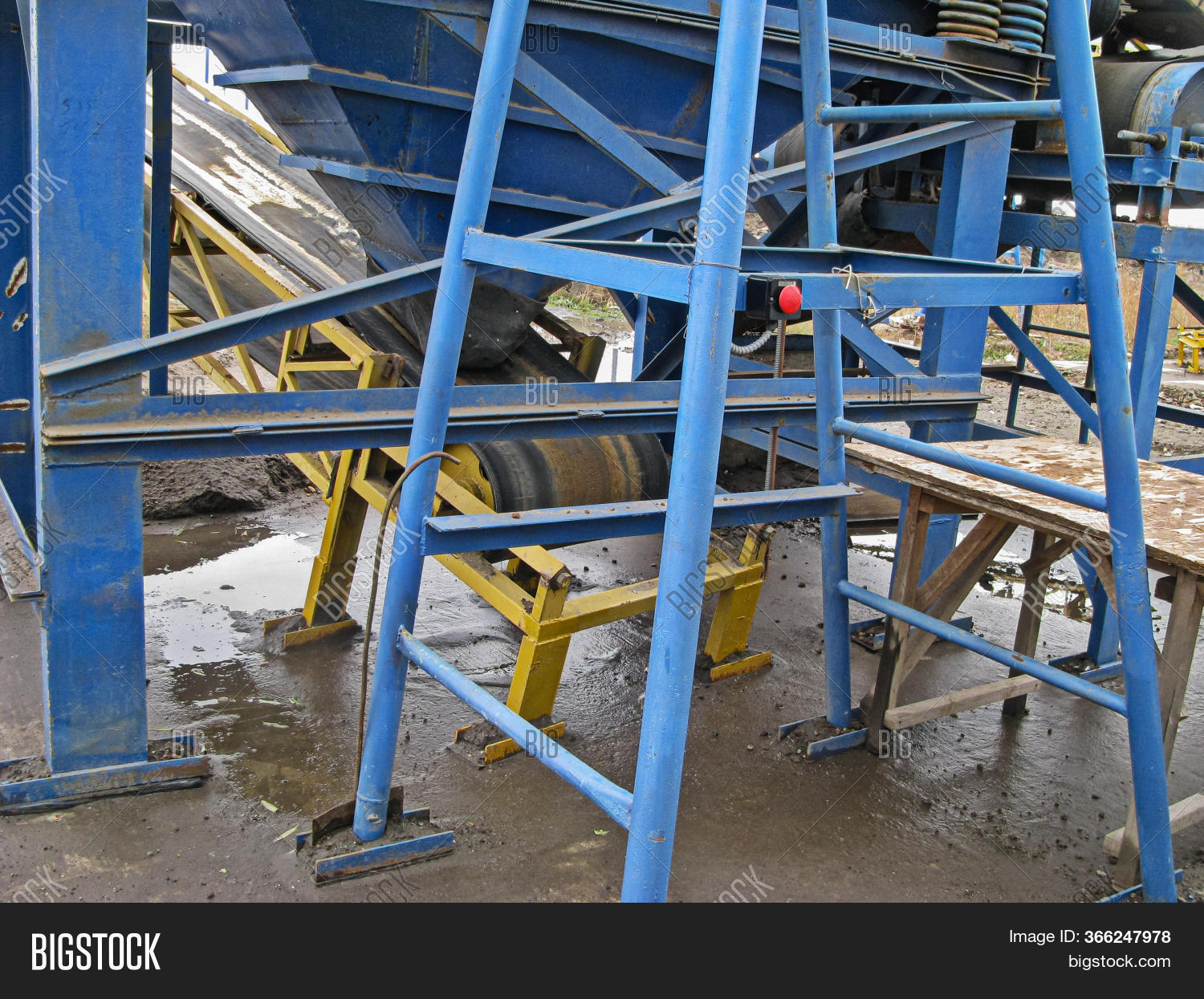 Distribution Hopper, Image & Photo (Free Trial) | Bigstock