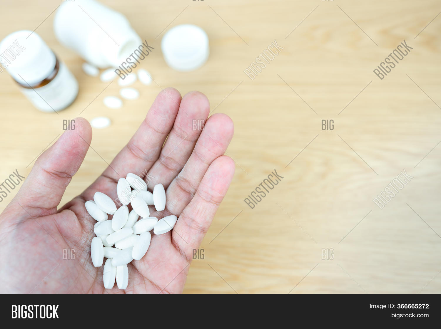 White Health Tablet Image & Photo (Free Trial) | Bigstock