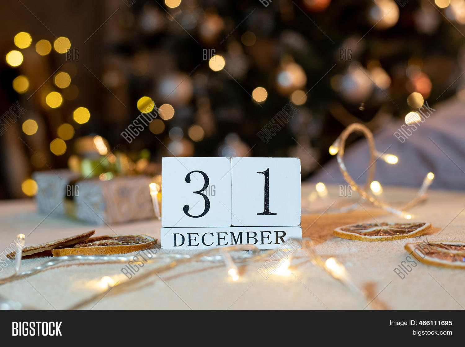 Calendar Date December Image & Photo (Free Trial) | Bigstock