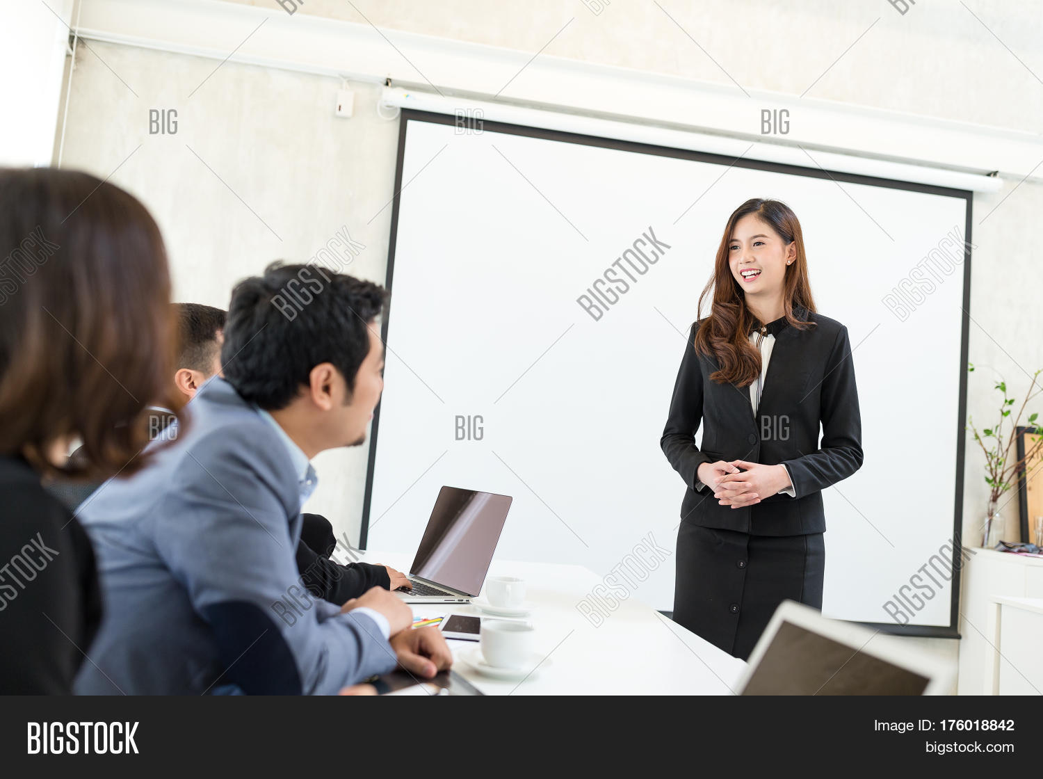 Businesswoman Making Image & Photo (Free Trial) | Bigstock