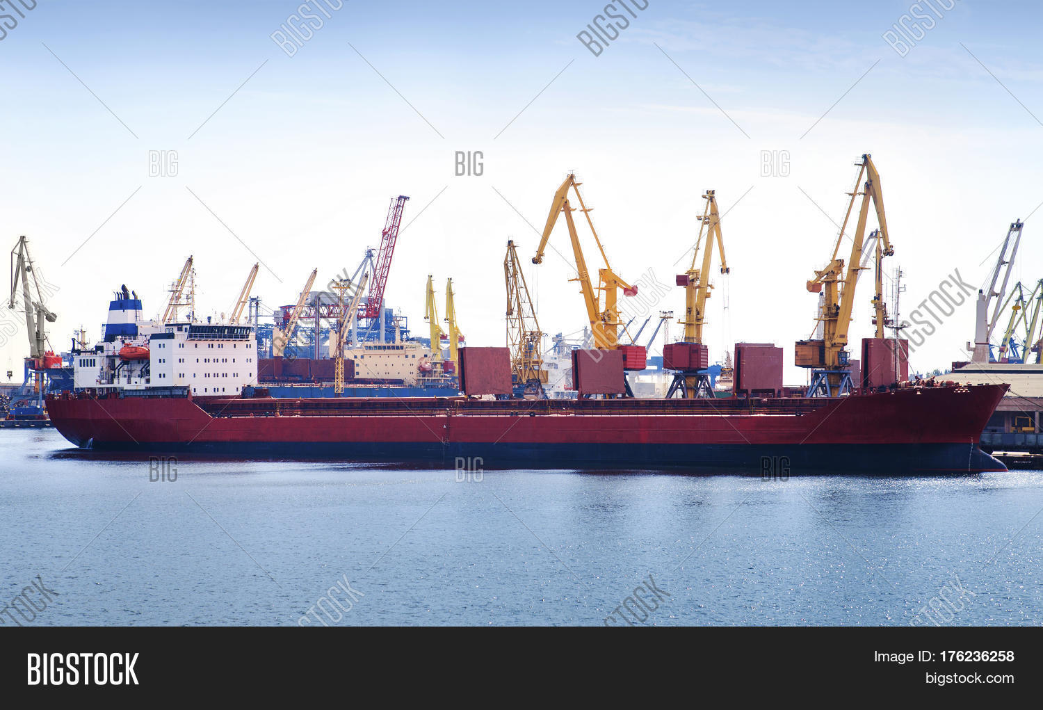 Empty Container Ship Image & Photo (Free Trial) | Bigstock
