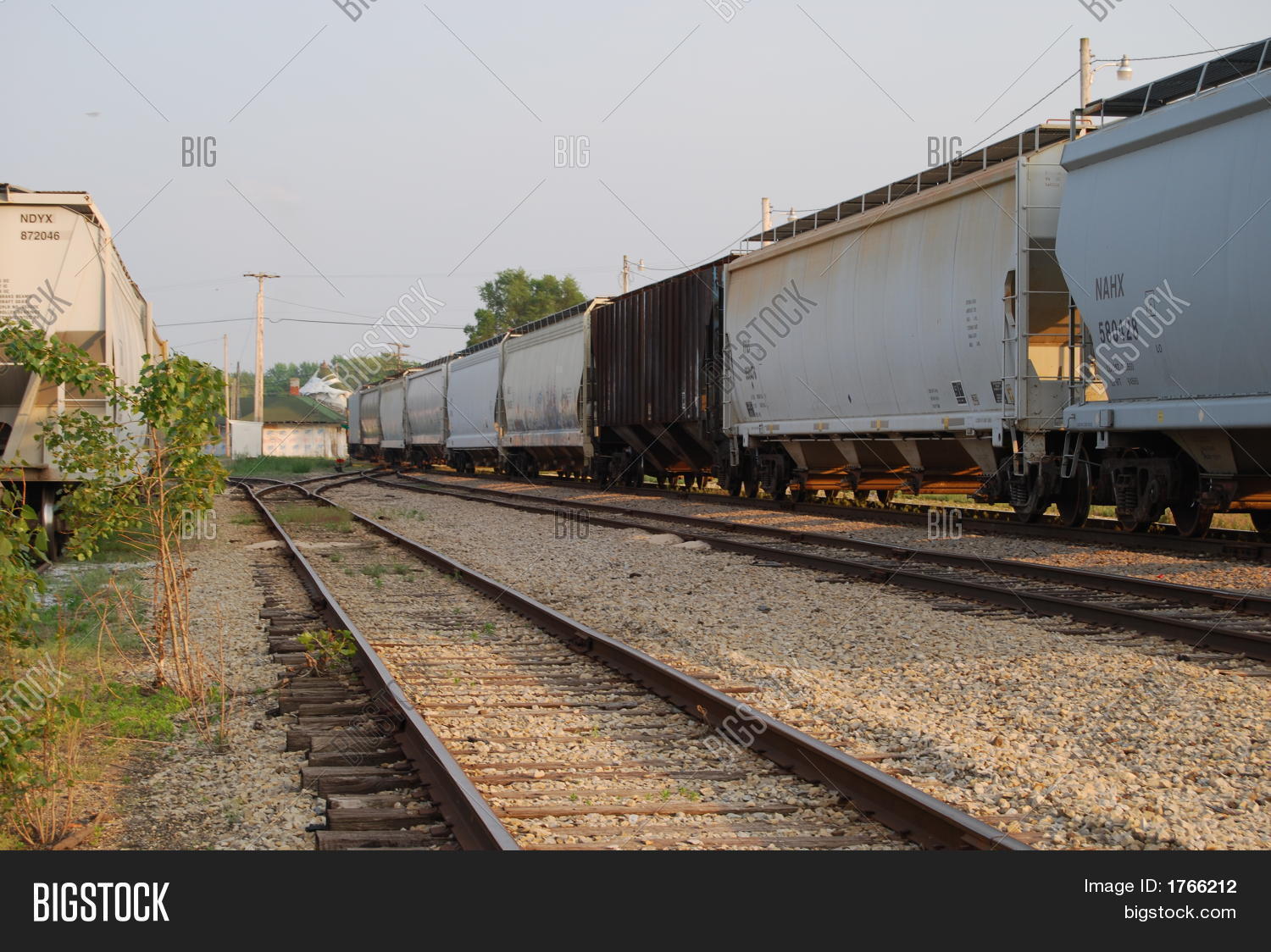 Railcar Horizon Image & Photo (Free Trial) | Bigstock